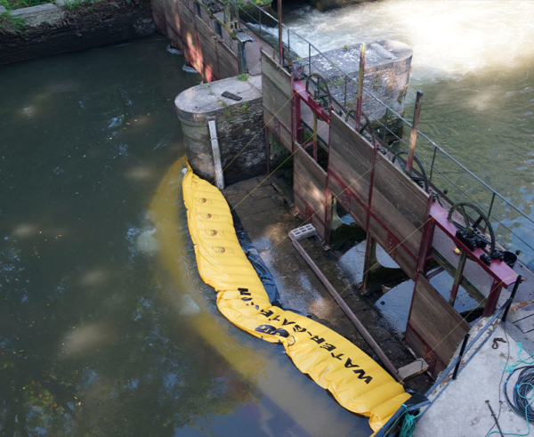 #4 | Batardeau en L | Appui sur pile de pont - Water-Gate©
